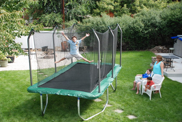 Skywalker Summit 8 X 14 Ft Rectangular Trampoline | Viyo